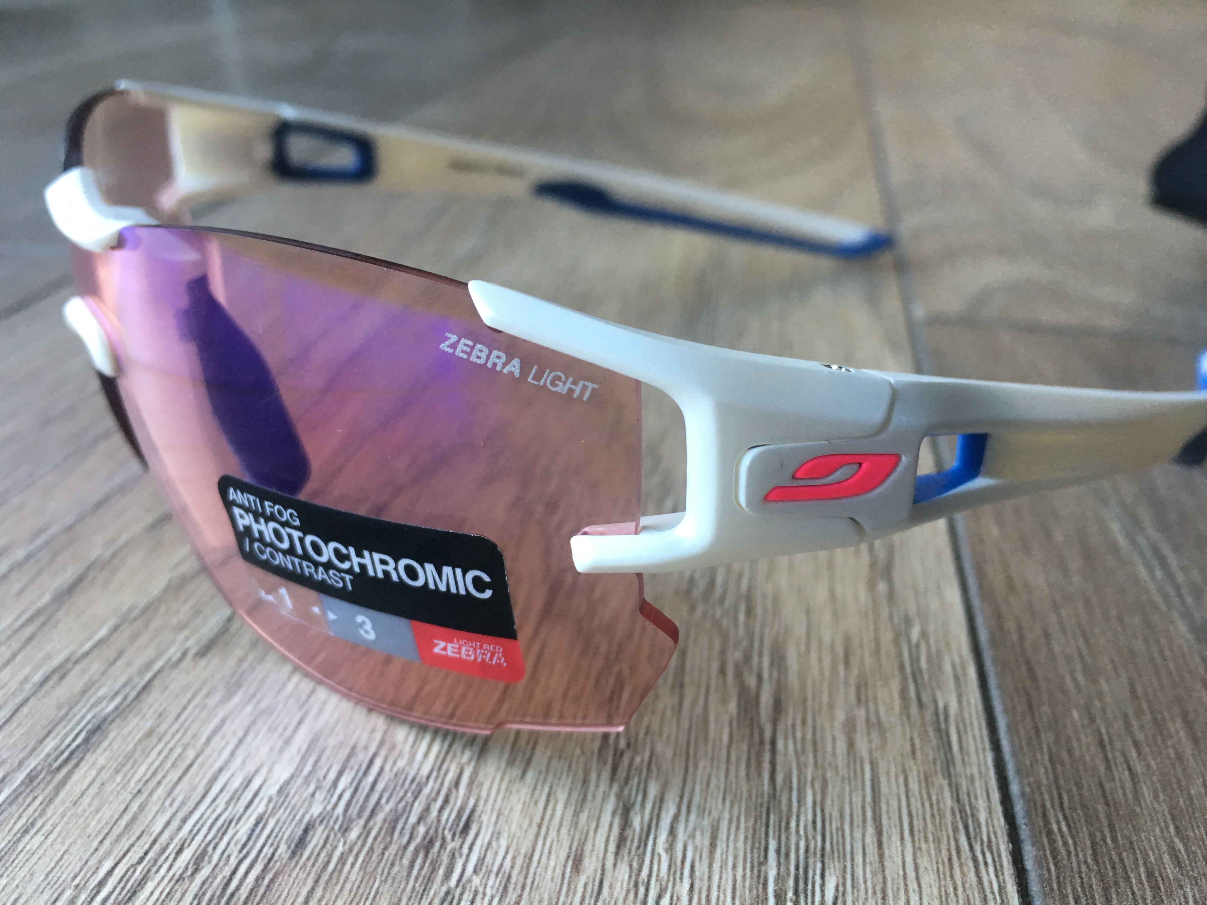 JULBO AEROLITE ZEBRA LIGHT : légères, discrètes et efficaces ! – U Run